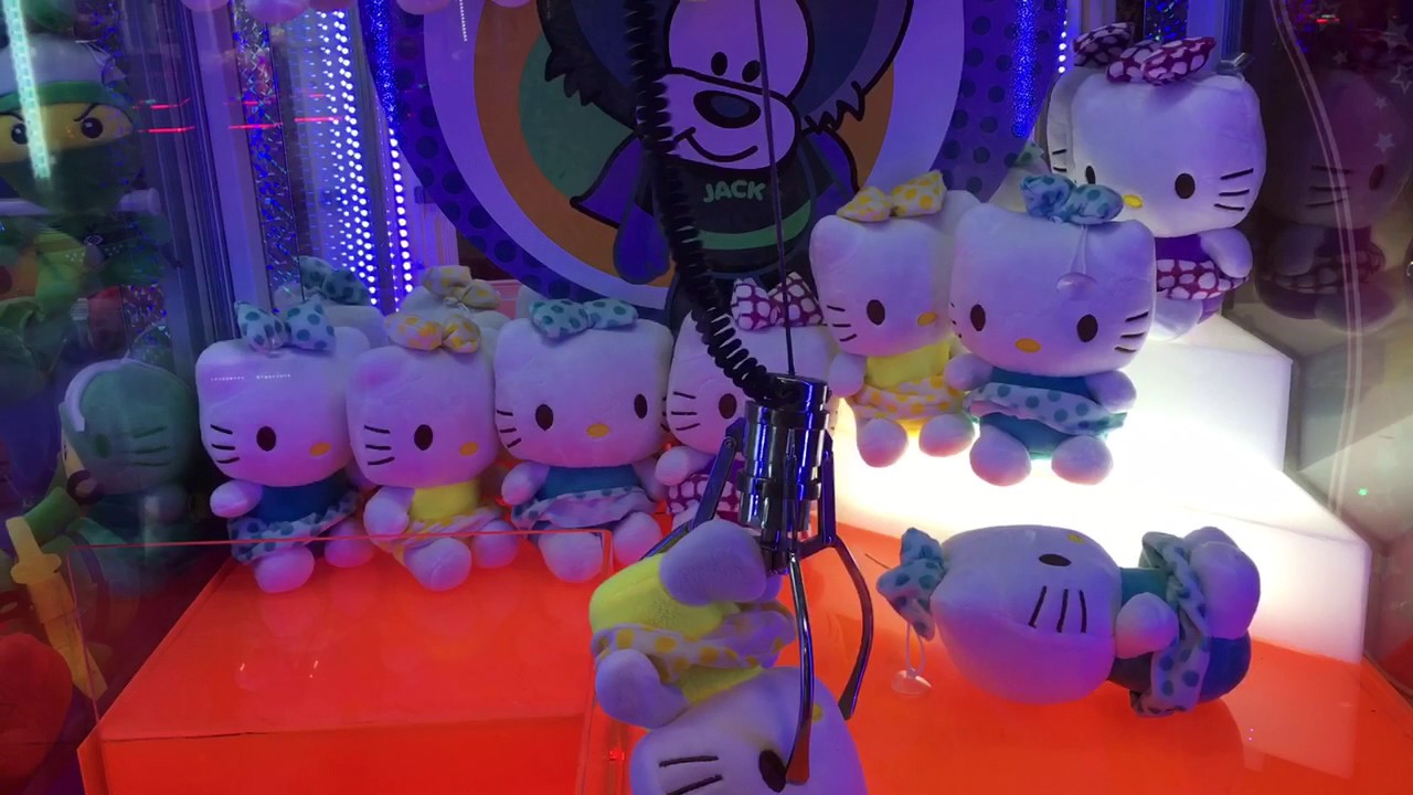 Claw machine wins at toms world s.1 - YouTube