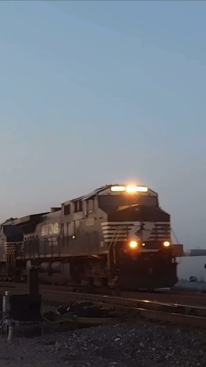 Ns 4393 Leads Ns 690 - YouTube