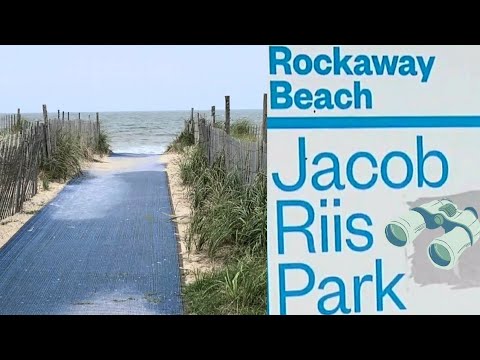 🚶🏾‍♂️JACOB RIIS PARK Promenade by Atlantic Ocean. Rockaway Beach ...