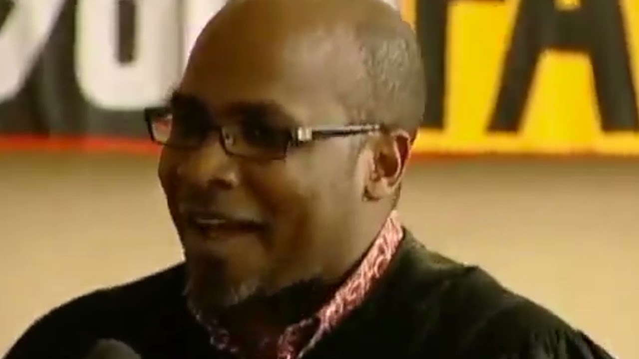 Pasta Senpai imitates a gay person - YouTube