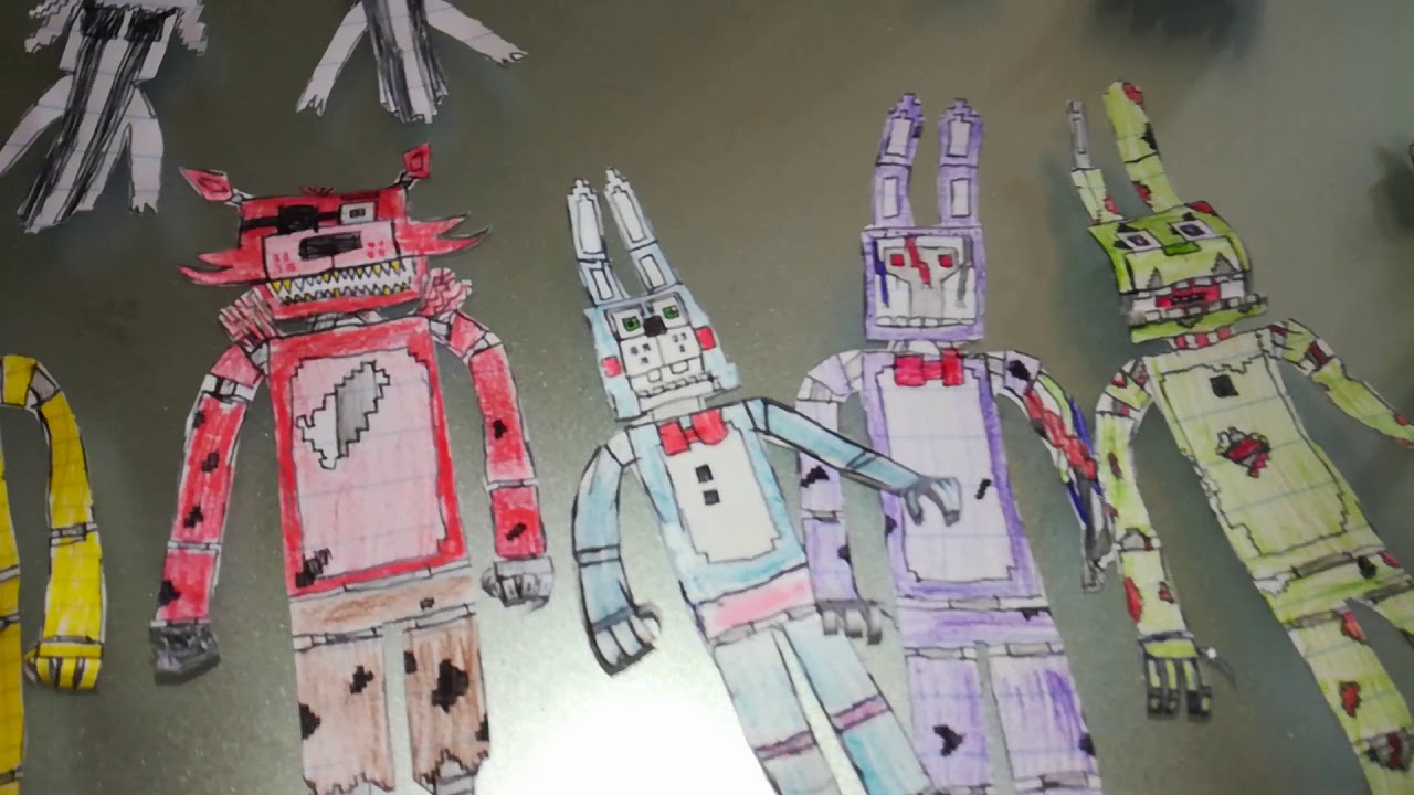 La novità dei glam rock animatronics - YouTube