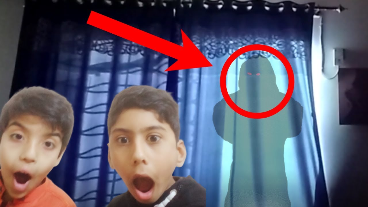 DOING DIFFERENT SCARY CHALLENGES! | The Dark Abyss - YouTube