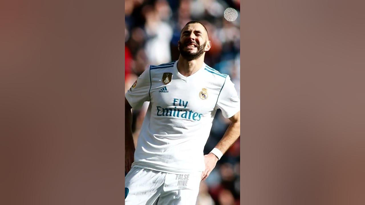 Mengapa Karim Benzema selalu memakai perban di tangan? - YouTube