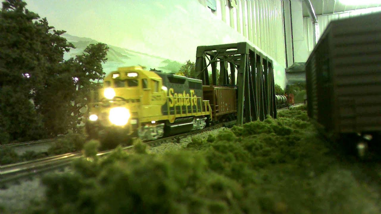 K-10s Model Trains: The DEW Line - YouTube