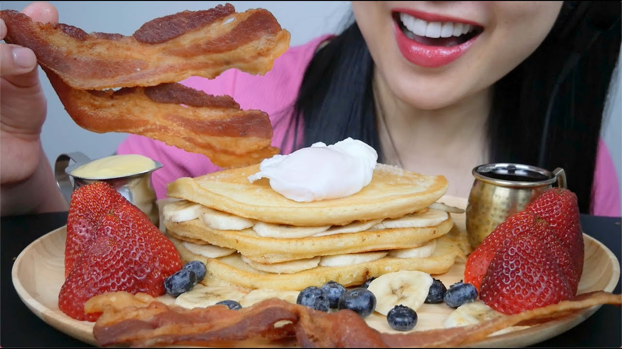 PERFECT BREAKFAST (ASMR STRAWBERRY BANANA PANCAKE EATING SOUNDS) NO ...
