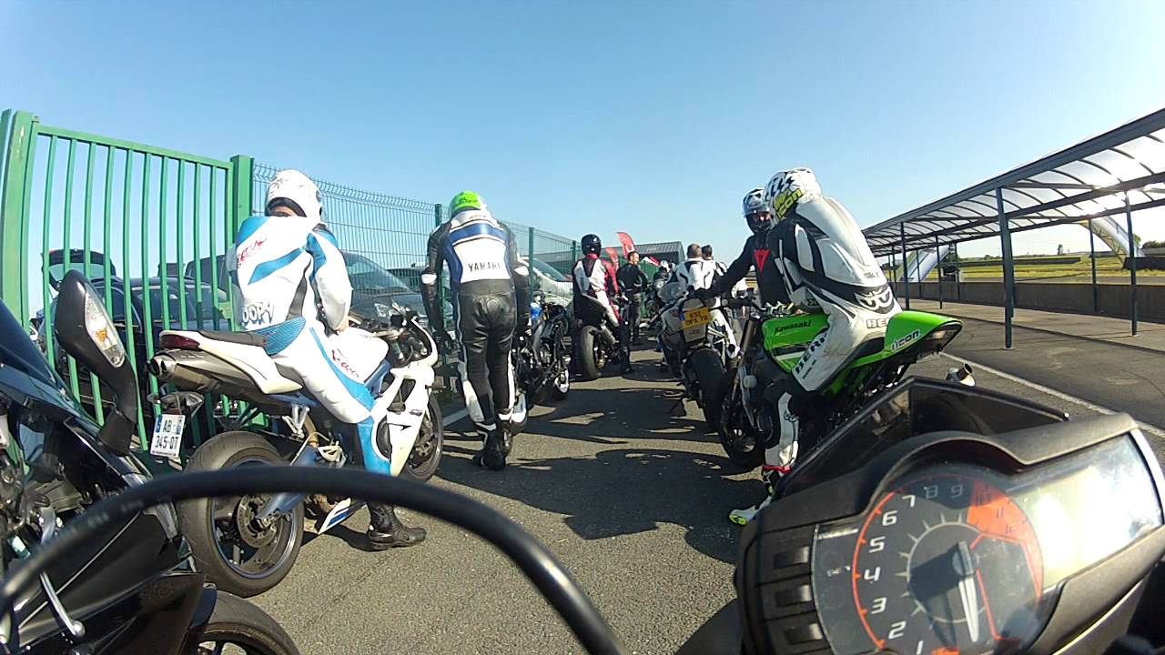 Circuit Carole - 20/07/2013 - Session 9h20 (niveau moyen) - Carole Moto ...
