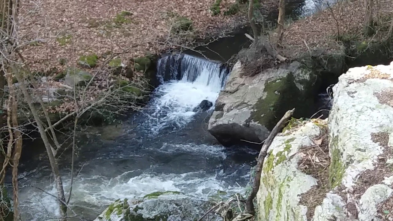GRANDE CASCADE DE MORTAIN VUE D'EN HAUT - YouTube