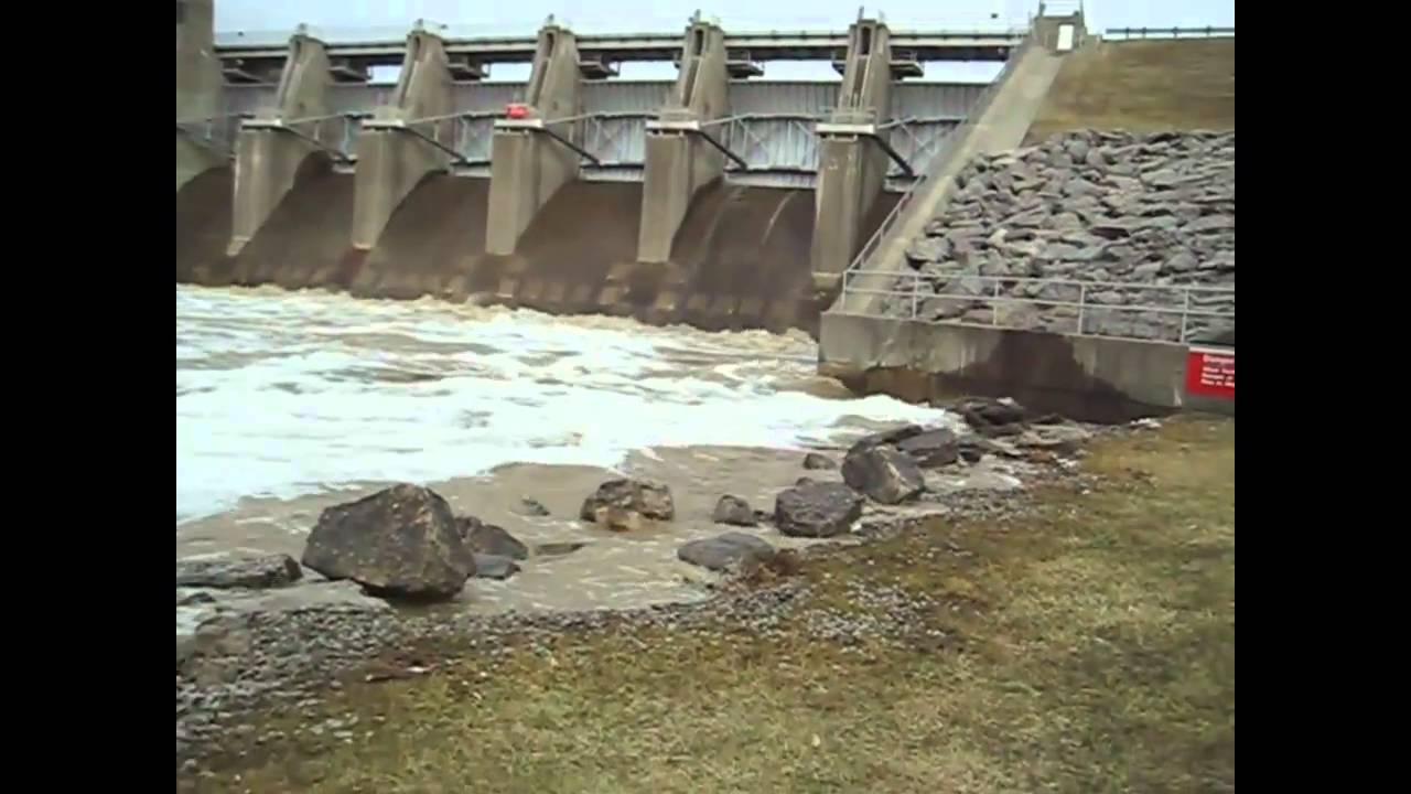 Delaware Lake Dam and Levee Today - YouTube
