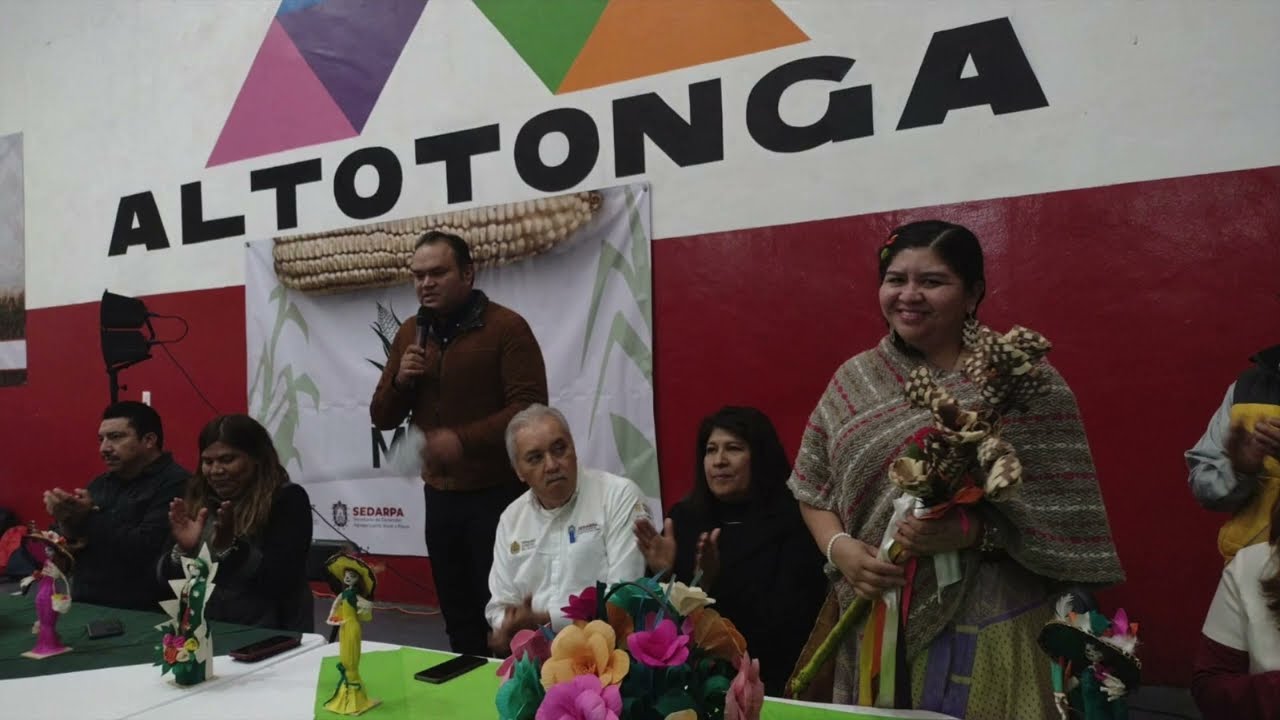 Festejaron en Altotonga el Día Nacional del Maíz - YouTube