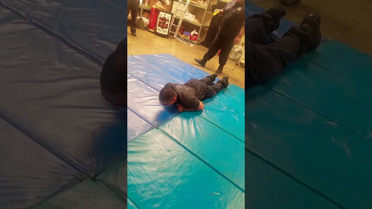 Police get tased - YouTube