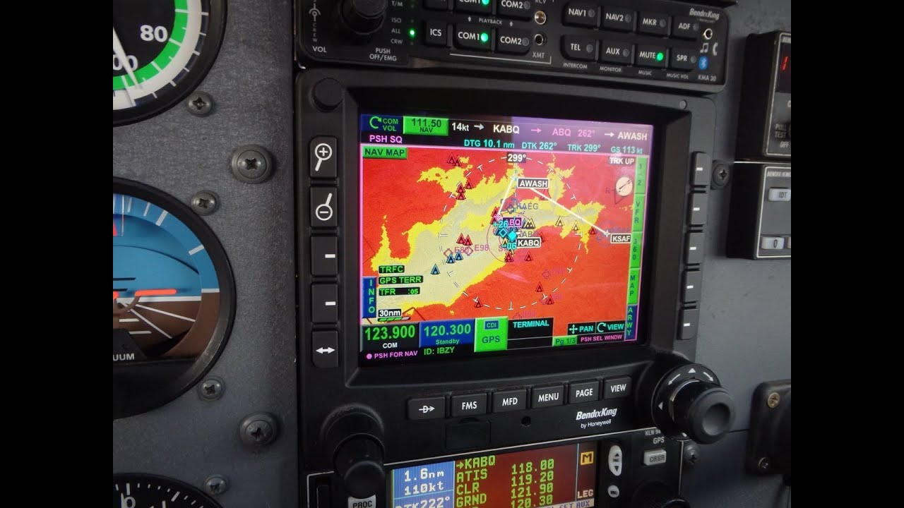 Bendix King KSN770 FMS Safety Display - YouTube
