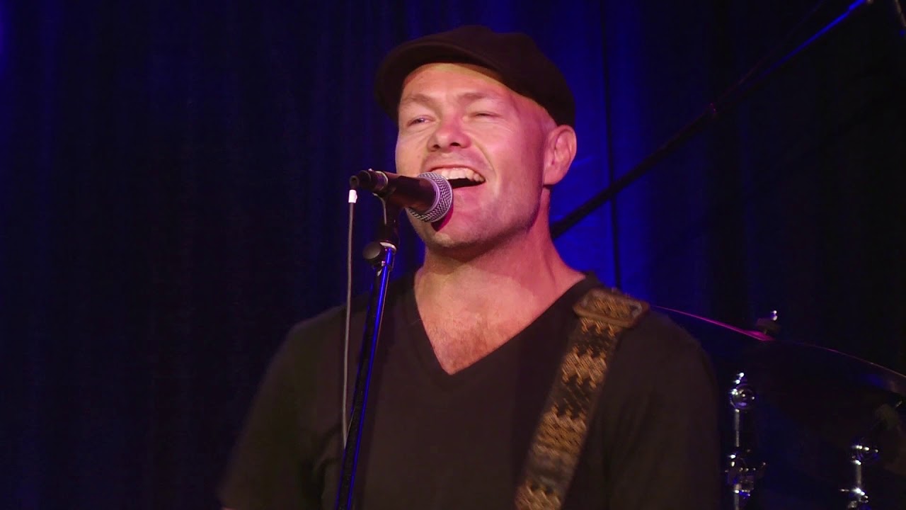 'Waiting On a Rainy Night’ - Evan Goodrow - from The Extended Play ...