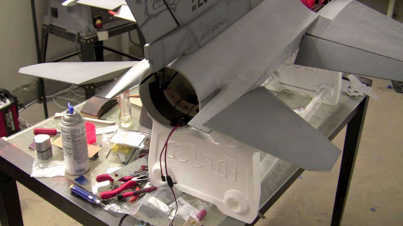 Yellow F-16 Build #44 - YouTube
