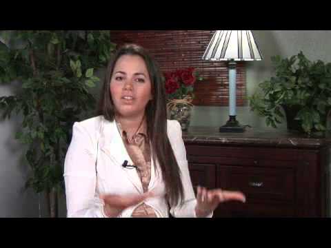 How to Survive Dinner With Your Boss - YouTube