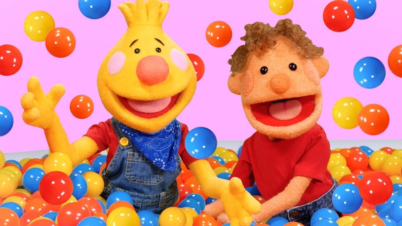 Ball Pit Party | Kids Song for Learning Colors - Giant Ball Pit Show ...