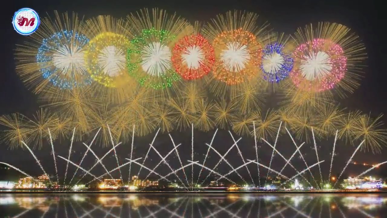 HAPPY NEW YEAR || BEAUTIFUL FIREWORKS 4 - YouTube