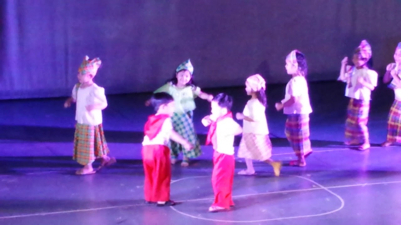 Belle's 1st school performance: Kalapati Folk Dance - YouTube