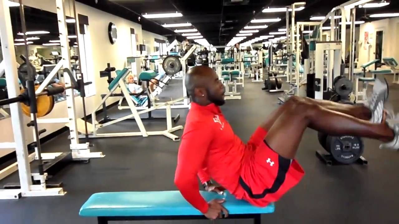 PBF Demonstrate's the "Compound Crunch and the "Donkey Kick Crunch" abs ...