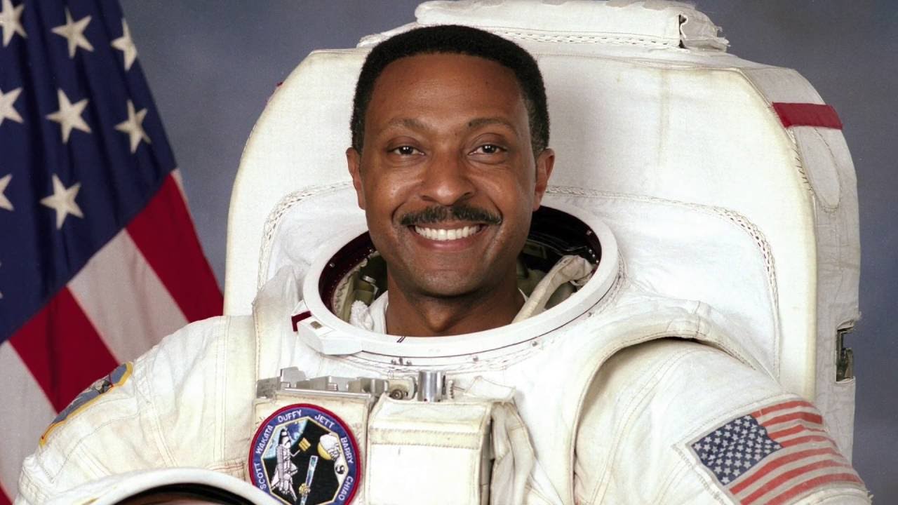 Full Winston Scott Interview- Part 1-Winning in Life Today - YouTube