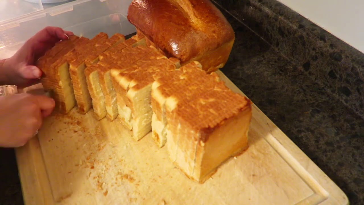 How I slice my homemade bread and store it. - YouTube