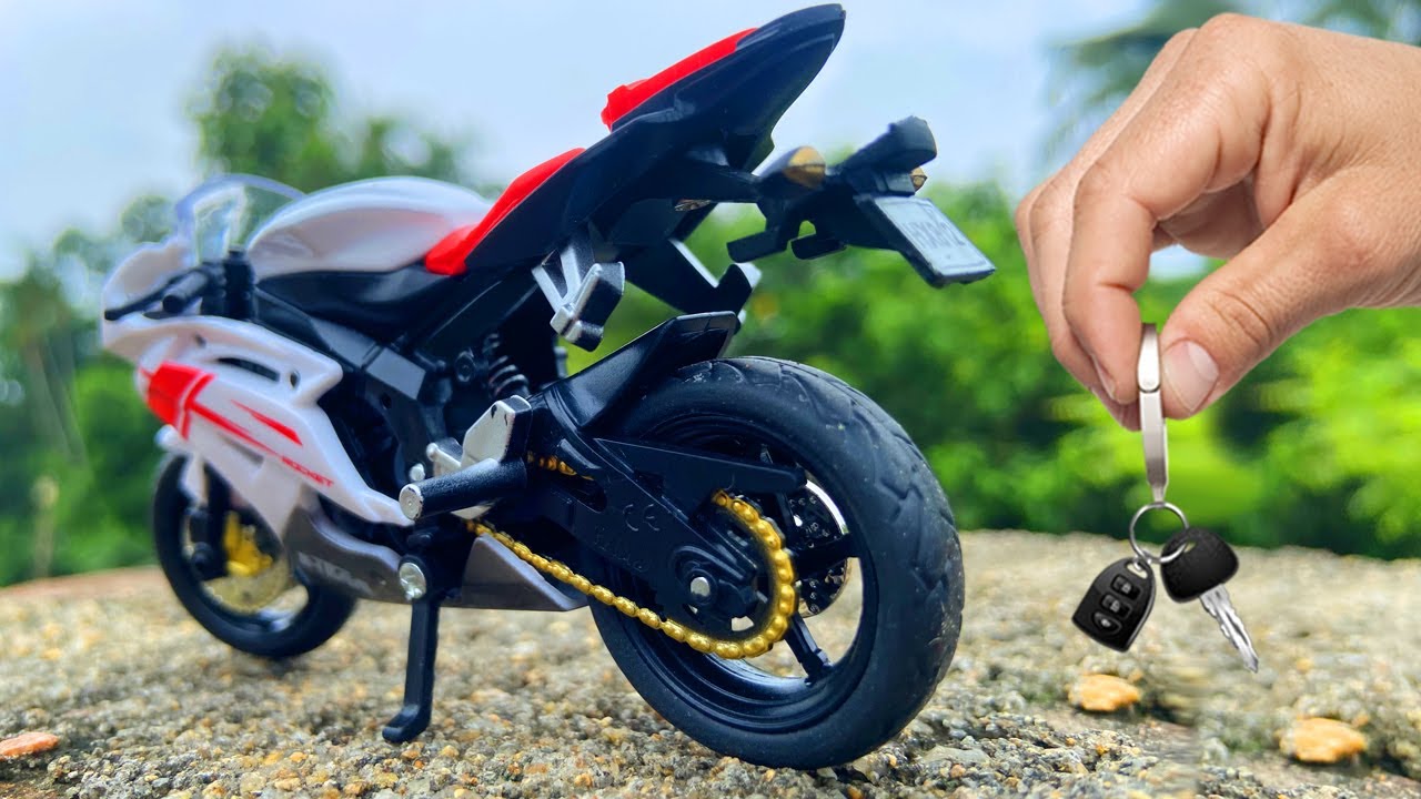 Live Stream 🔴Unboxing of Scale 118 Model Yamaha YZF-R6 Miniature Scale ...