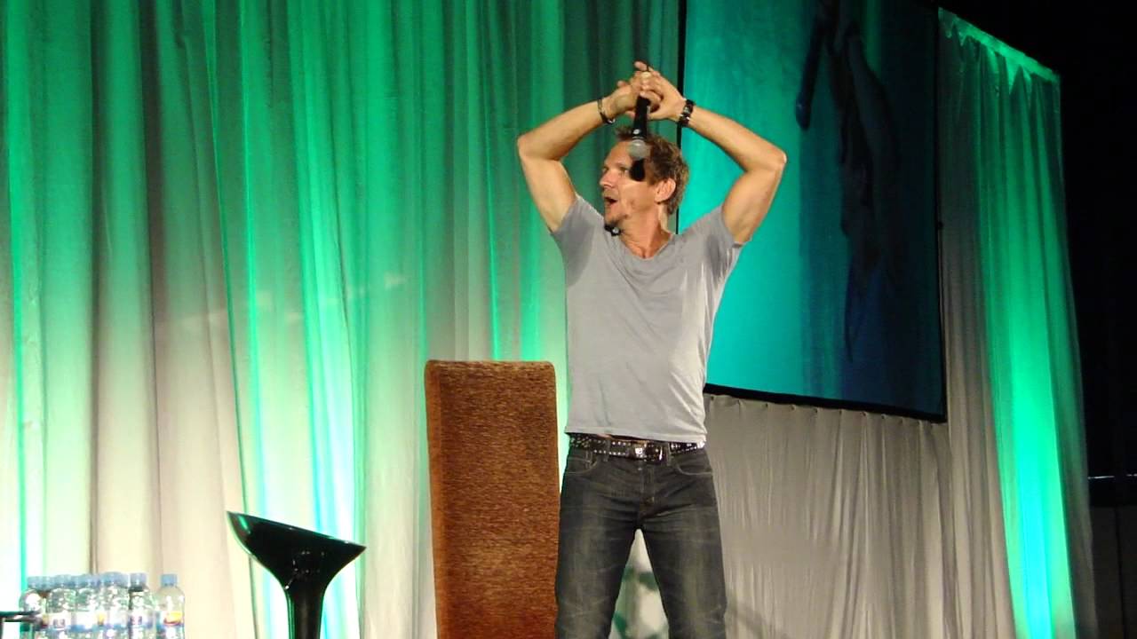 Seb being as he is! (at Rising Con 2011, Spain) - YouTube