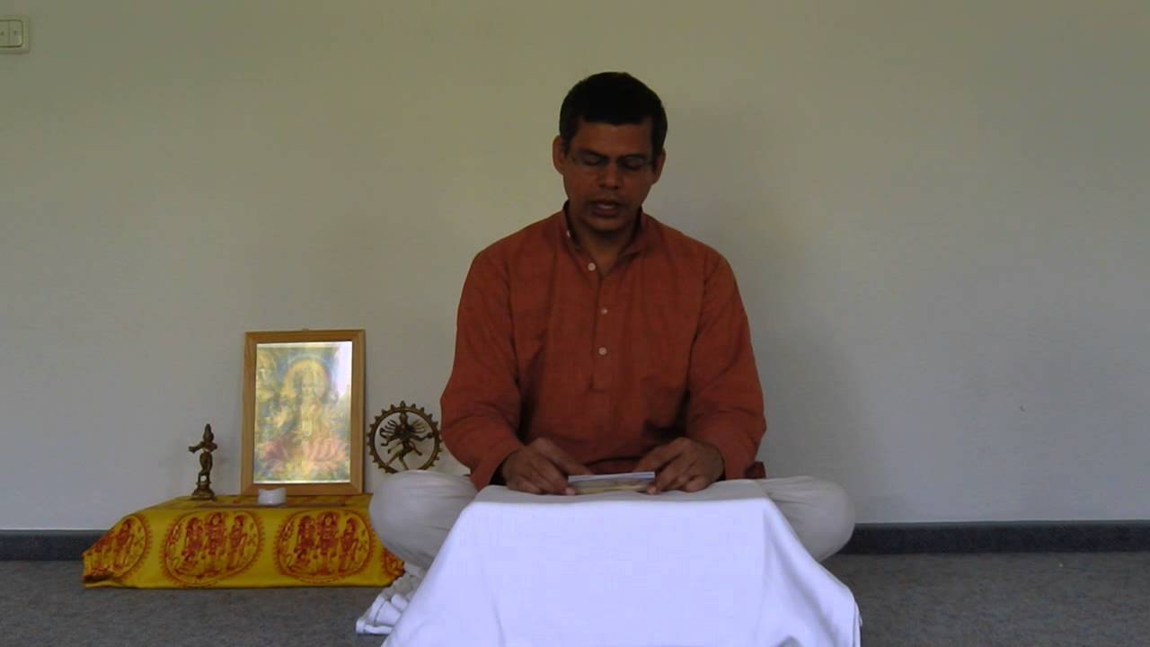 Harilal Chants Chapter 6 of the Bhagavad Gita - is the iphone 5s pro