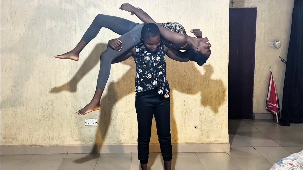 Super women. Lift carry - YouTube