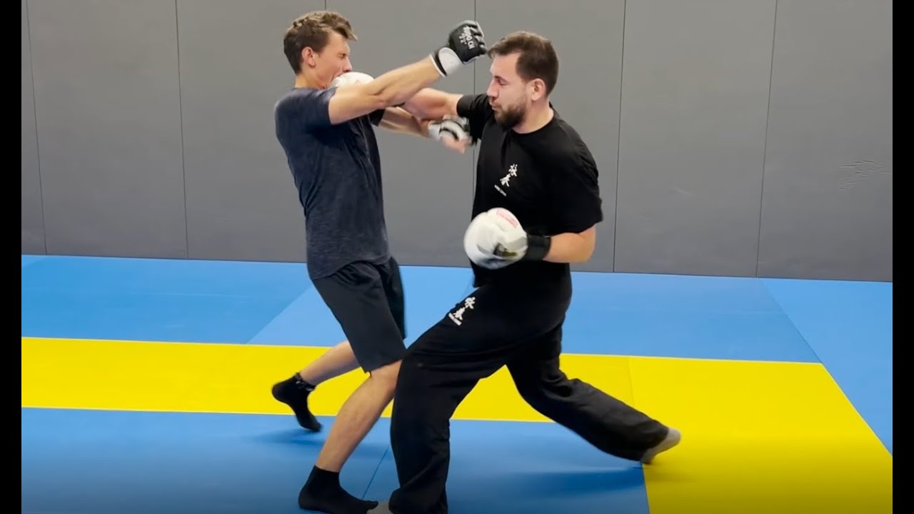 Working against single boxing attacks | Real Wing Chun #22 - YouTube
