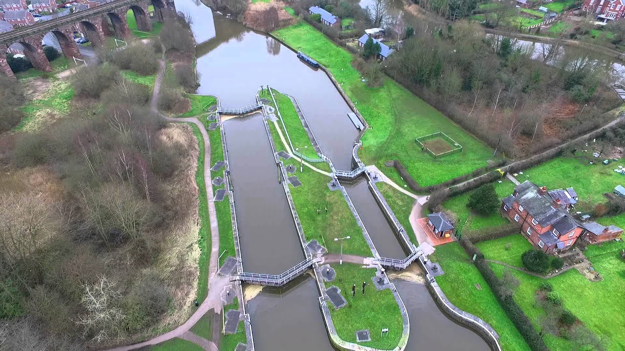 NORTHWICH CHESHIRE - HUNTS LOCK - (FULL FLIGHT UNEDITED) - YouTube