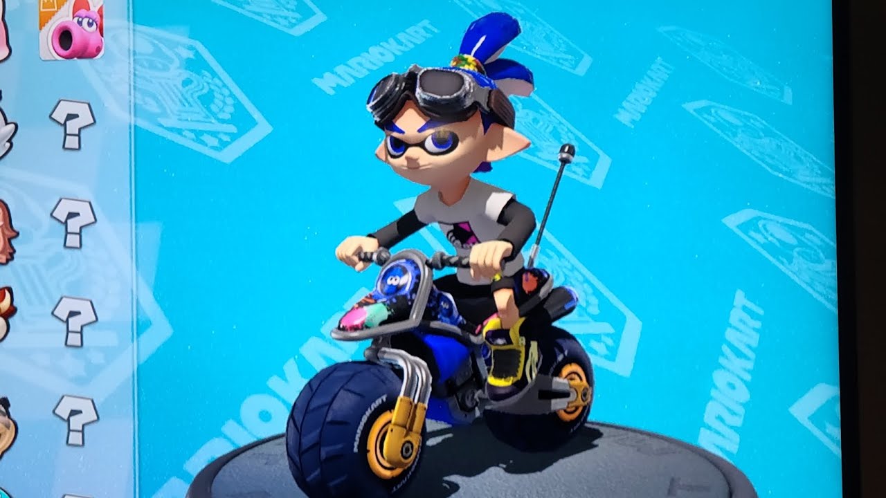 I played Mario kart deluxe 8 as inkling boy - YouTube