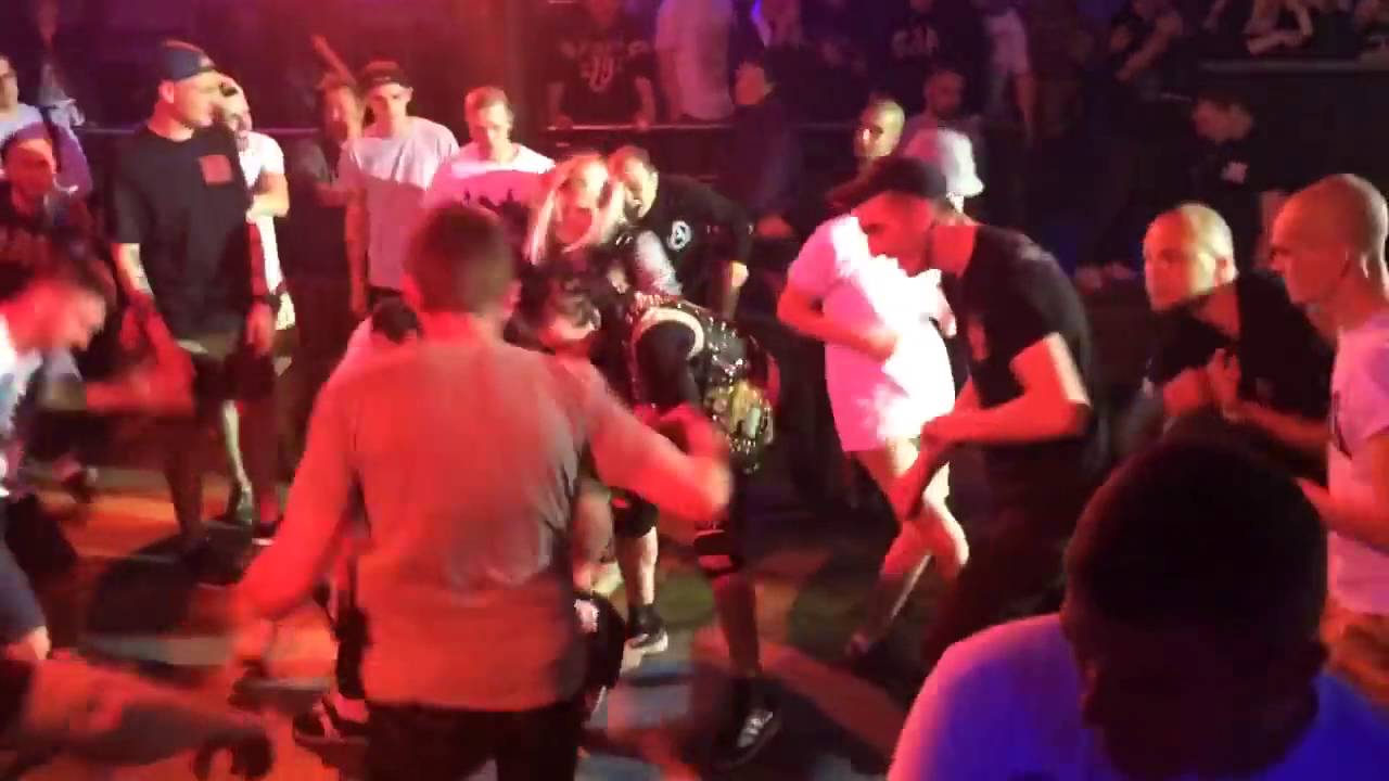 Viral Video UK: Mosh Pit Fail! - YouTube