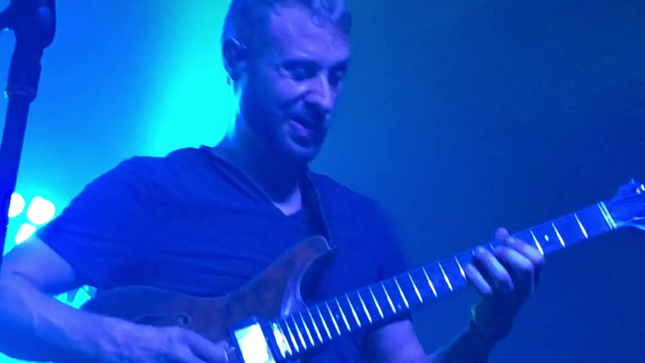 Spafford - "Broken Wing" Brian Moss Guitar Solo - YouTube