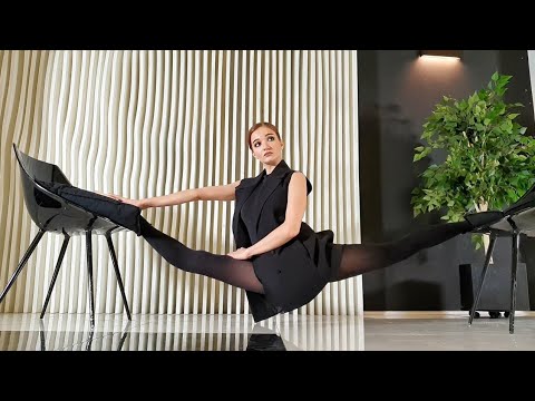 Ballet stretching. Great oversplits! - YouTube