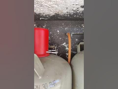 включаем газ в доме на колесах - YouTube