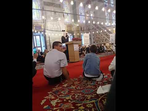 Abdurrahman El Ussi fatih camiimuthiş bir ses