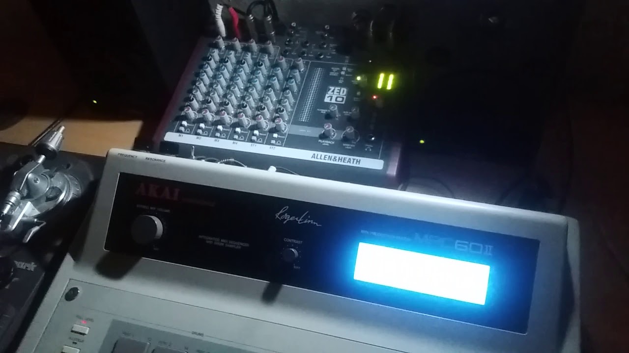 Akai MPC 60 beat ( quick jam ) - YouTube