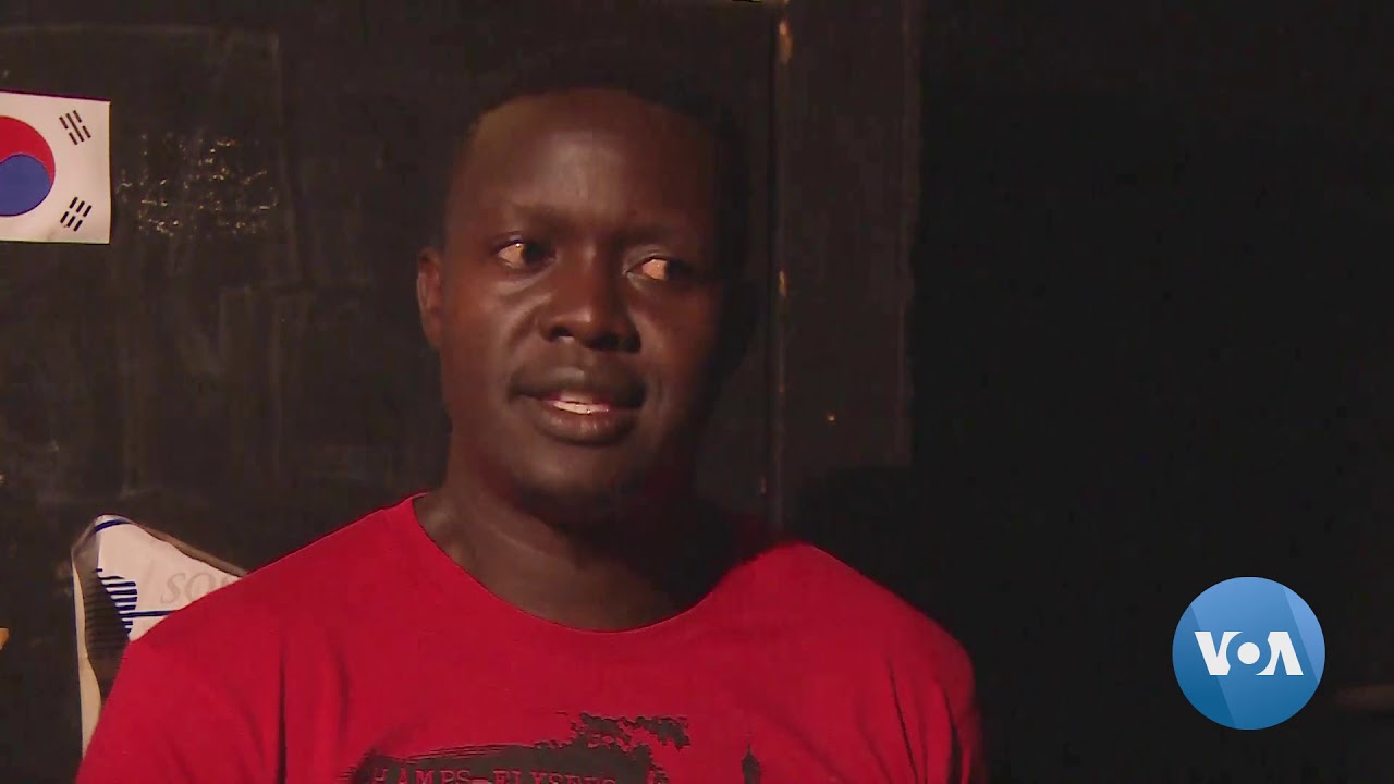 Zimbabwe's Comedians Laugh-Off Economic Woes at Christmas - YouTube