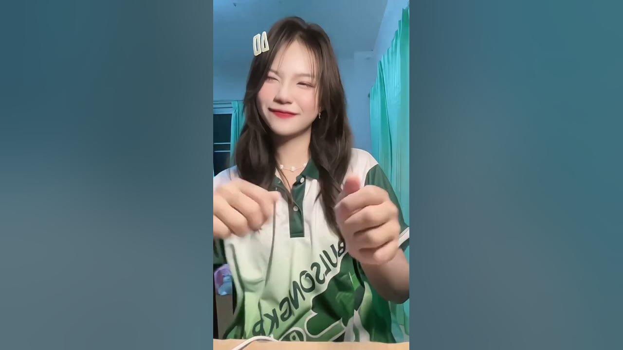 𝐋𝐈𝐍𝐄 🆔 : @ize222 (ใส่@ด้วยนะคะ)#น่ารัก #IZE222 #คนดัง #คนดังในtiktok #เต้นยั่ว - YouTube