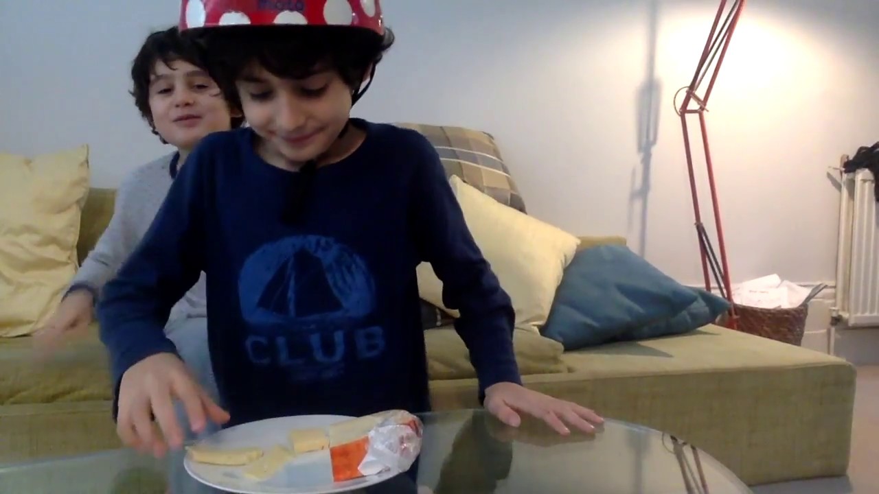 Say Cheese: Felix and Harvey do Mahòn - YouTube