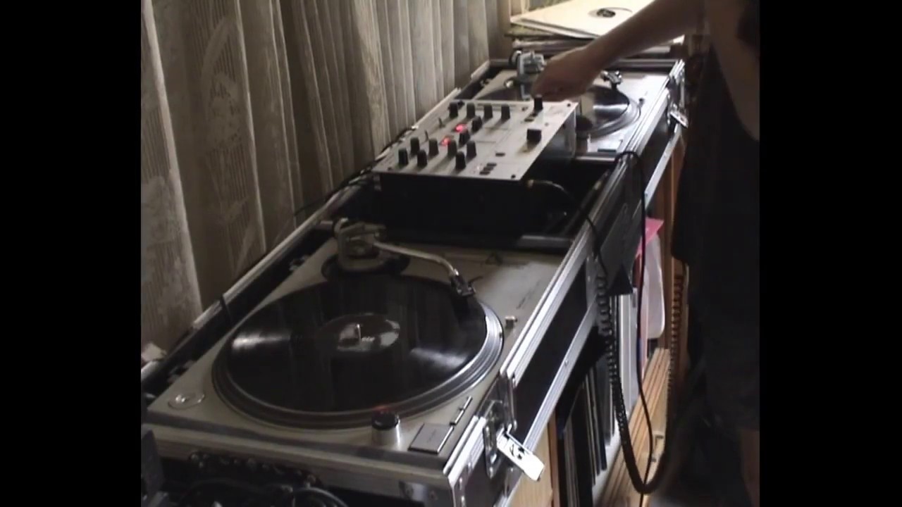 Lockstep Lockdown - DJ Zippy LIVE - YouTube