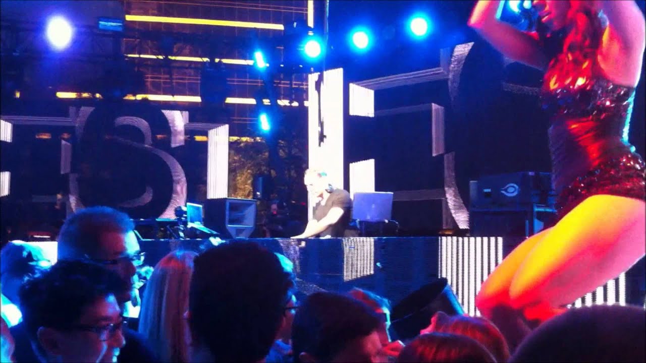 DJ Tiesto privat party Encore Las Vegas CES 2012 (HD) - YouTube