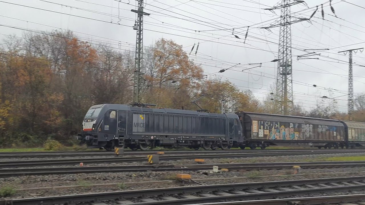 BR 187 109-4 von MRCE mit Schiebewandwagenzug - YouTube