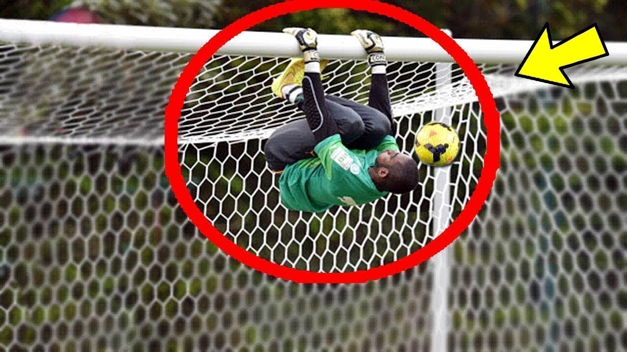 Top 20 Acrobatic Goalkeepers Saves in Football 2018 HD - YouTube
