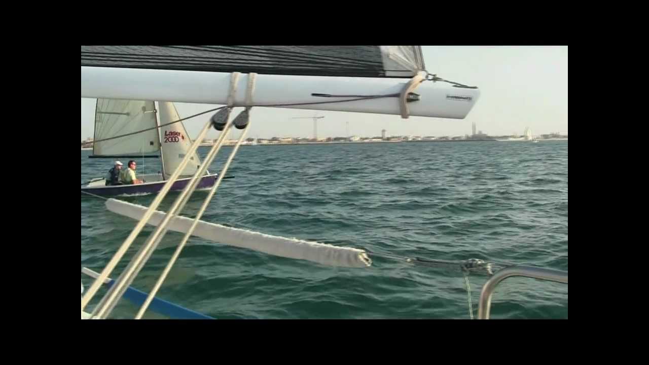Boat ELLIOTT 770 Race 14 10 11.mpg - YouTube