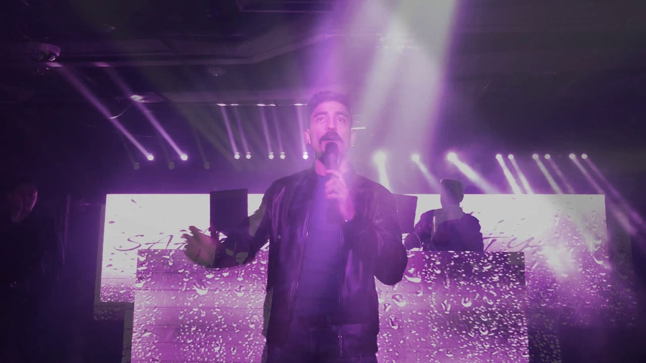 Usuraiya Tholaichaen Live from Stephen Zechariah - YouTube