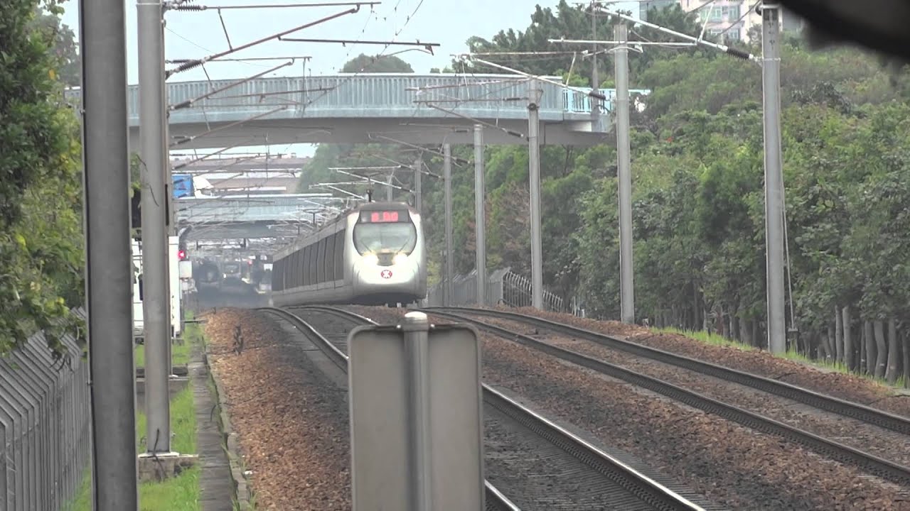 東鐵綫SP-1900 E221-E223駛入港鐵粉嶺站二號月台 - YouTube
