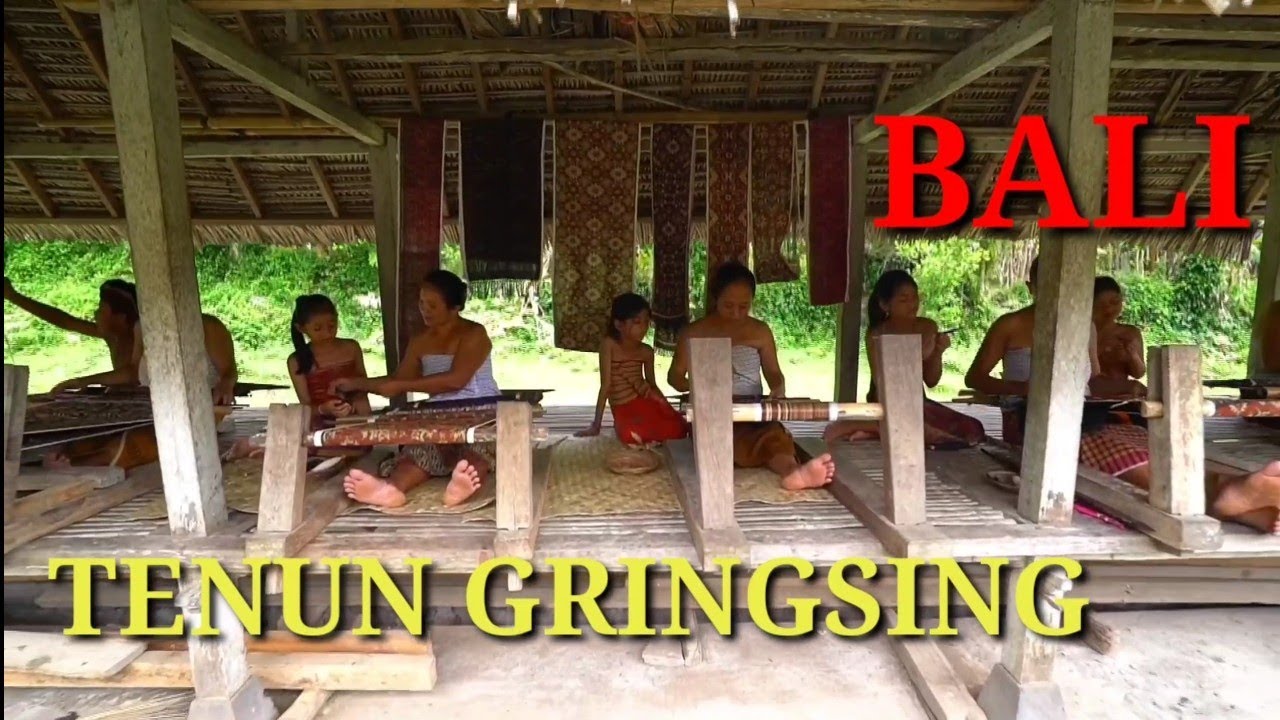 Kain tenun Gringsing yang melegenda | Gringsing woven fabric in Bali ...