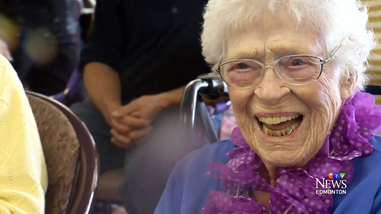 Woman celebrating 107th birthday shares secret to long life - YouTube