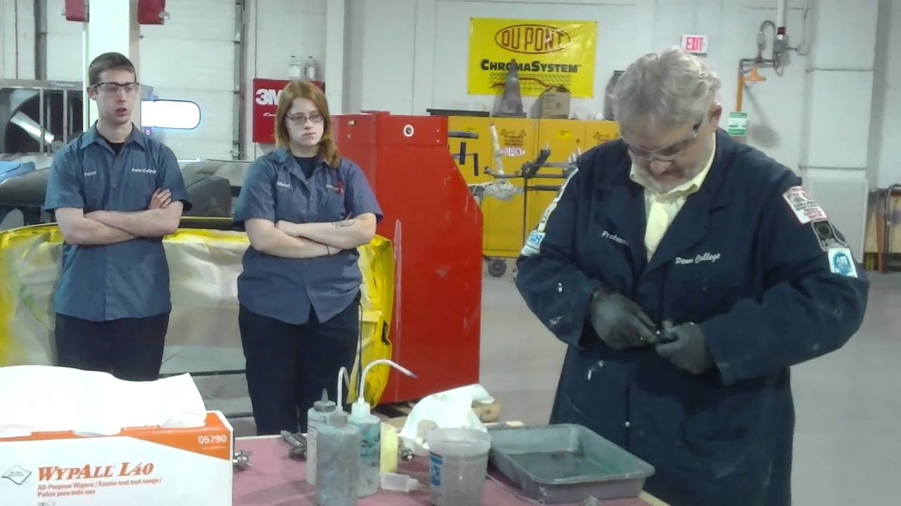 Manual Solvent Spray Gun Cleaning - YouTube